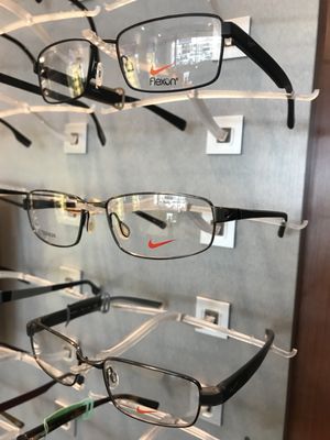 SUMMIT OPTOMETRIC EYE CARE - Updated July 2025 - 137 Photos & 94 ...