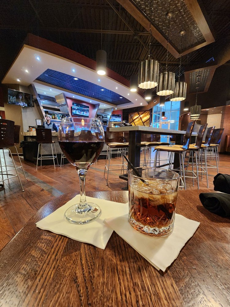 VIDA LOUNGE & RESTAURANT - Updated October 2025 - 29 Photos & 28 ...