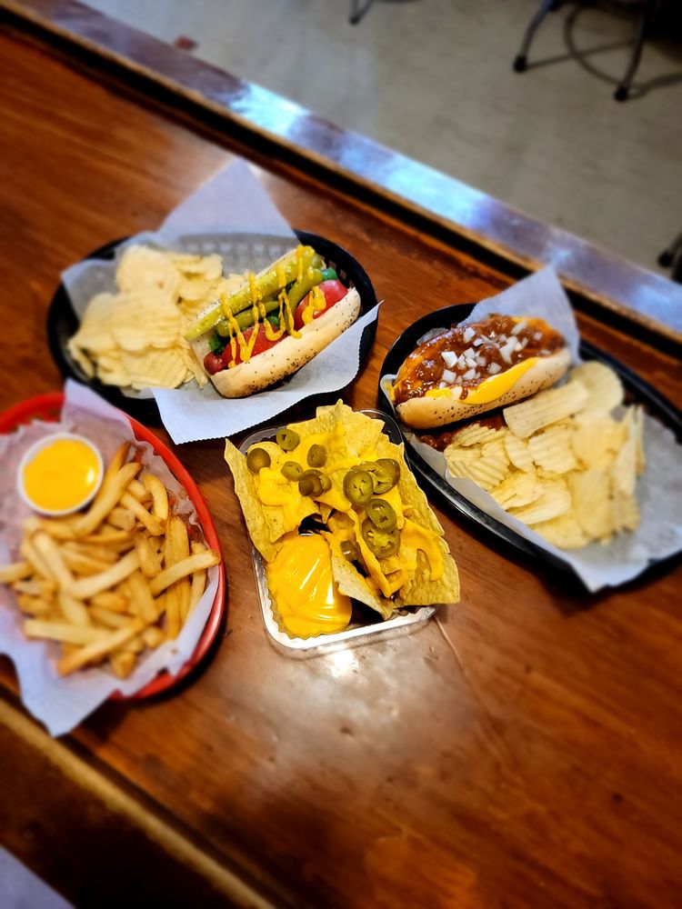 MIRACLE’S NEIGHBORHOOD BAR - Updated October 2025 - 28 Photos - 11988 N ...