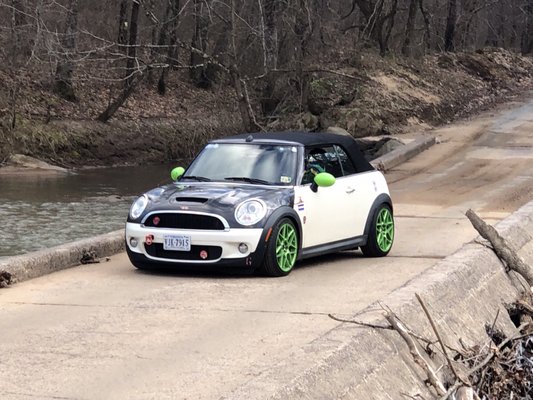 HENDRICK MINI - 35 Photos & 56 Reviews - 7036 E Independence Blvd ...