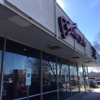 GUITAR CENTER - Updated January 2026 - 41 Photos & 52 Real Reviews ...