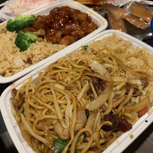 HONG KONG BUFFET - 143 Photos & 130 Reviews - 1776 Cranston St ...