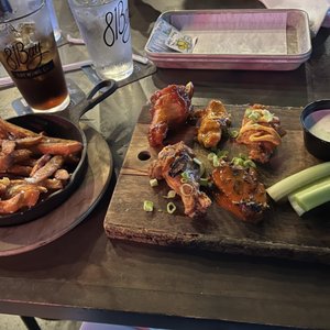 THE FAT RABBIT PUB - 424 Photos & 329 Reviews - 16029 Tampa Palms Blvd ...