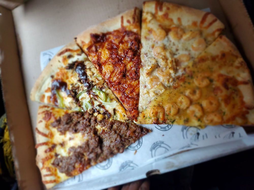 CUTS & SLICES - 495 Photos & 293 Reviews - 93 Howard Ave, Brooklyn, NY ...