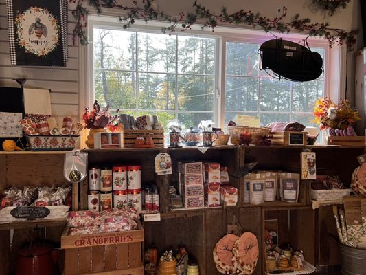 CRANBERRY MUSEUM & GIFT SHOP - Updated January 2026 - 84 Photos & 37 ...