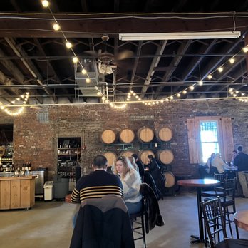 BOSTON WINERY - Updated October 2025 - 72 Photos & 92 Reviews - 26 Ericsson St, Boston ...