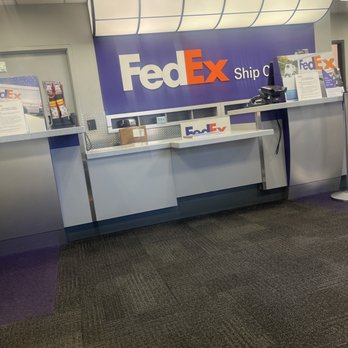 FEDEX SHIP CENTER - Updated December 2025 - 24 Photos & 88 Reviews ...