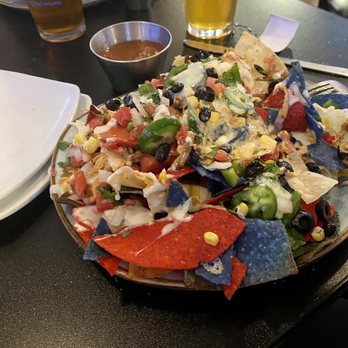 TAVERN 76 - Updated September 2024 - 46 Photos & 83 Reviews - 520 ...