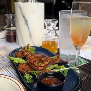 THREE BIRDS TAVERN - 398 Photos & 487 Reviews - 1492 4th St N, St ...