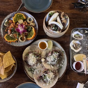 BRIGHTON BODEGA - Updated July 2024 - 502 Photos & 285 Reviews - 328 ...