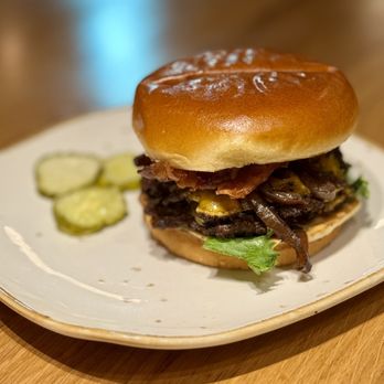 TRULAND BURGERS & GREENS - Updated January 2025 - 478 Photos & 578 ...