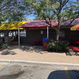 VIENNA BEEF FACTORY STORE - Updated December 2024 - 91 Photos & 46 ...