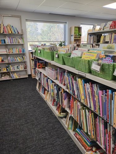 FRIENDS BOOK SHOP - Updated December 2025 - 265 Parkland Plz, Ann Arbor ...