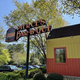PIERCE’S PITT BAR-B-QUE - Updated January 2026 - 556 Photos & 1050 ...