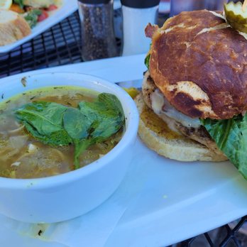 SIMPLE EATERY - Updated October 2024 - 322 Photos & 581 Reviews - 402 E ...