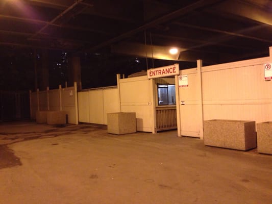 CITY OF CHICAGO AUTO POUND - Updated December 2025 - 21 Photos & 77 ...