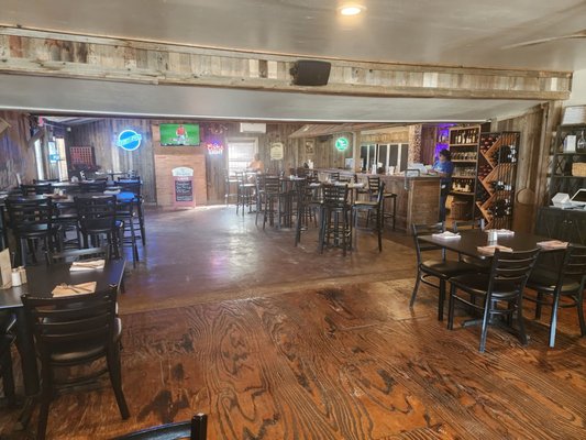 BLACK CREEK BAR AND GRILL - Updated September 2025 - 28 Photos & 36 ...