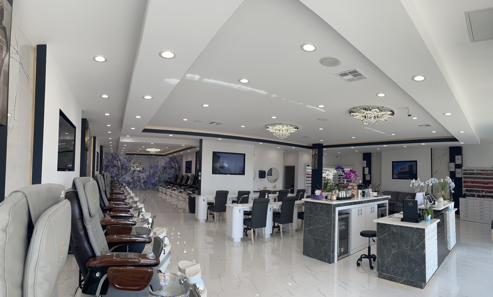 IRIS NAILS SPA - 35 Photos & 21 Reviews - 17194 Preston Rd, Dallas ...