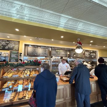 BEST BUNS BAKERY & BURGERS - Updated August 2024 - 137 Photos & 97 ...