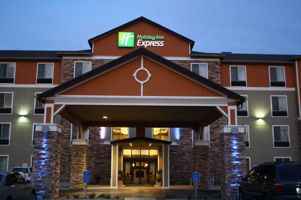 HOLIDAY INN EXPRESS & SUITES NEWPORT - 77 Photos & 69 Reviews - 135 SE ...