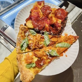 MAMA’S TOO! - Updated November 2025 - 1443 Photos & 948 Reviews - 2750 ...