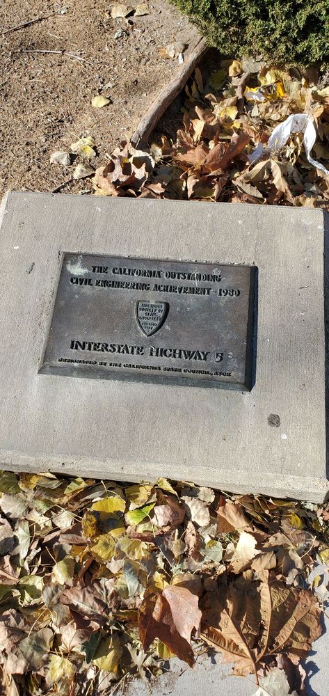 TEJON PASS REST AREA I-5 NB - Updated November 2024 - 74 Photos & 25 ...