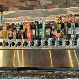 GIGIS BETCHIN CHICK-N - Updated September 2025 - 26 Photos & 17 Reviews ...