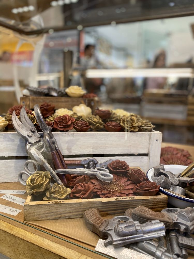 THE AMAZING CHOCOLATE WORKSHOP - 11 Photos - 7941 Tysons Corner Ctr ...