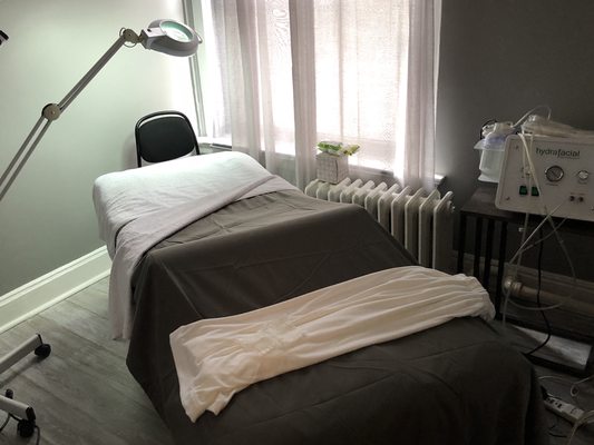 THE FACIAL STATION - Updated May 2025 - Request Information - 767 ...