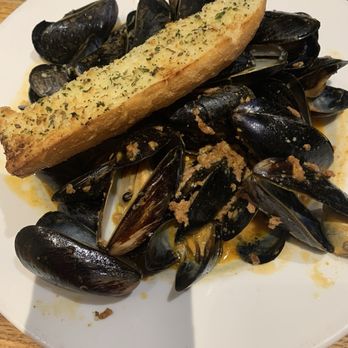 ANGELO’S TAVERNA - Updated January 2025 - 1519 Photos & 1842 Reviews ...