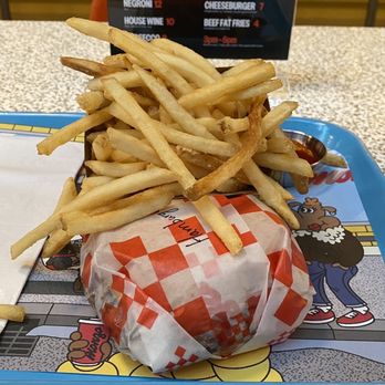 MONZO BURGER - Updated December 2024 - 83 Photos & 35 Reviews - 1401 ...