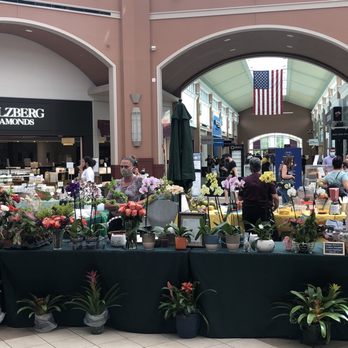 PEMBROKE LAKES MALL - Updated December 2024 - 230 Photos & 135 Reviews ...