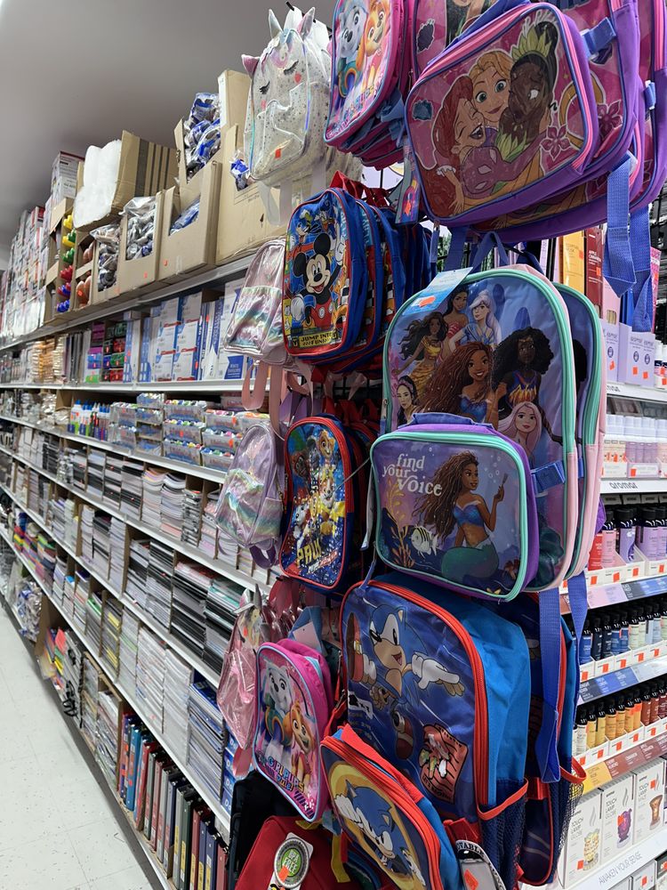 DEAL HUNTER DISCOUNT CENTER - Updated October 2025 - 40 Photos - 3024 ...