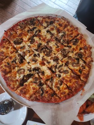 BARRACO’S PIZZA CHICAGO - Updated November 2024 - 39 Photos & 143 ...