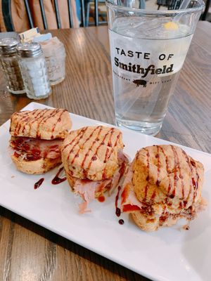 TASTE OF SMITHFIELD - Updated October 2025 - 235 Photos & 174 Reviews ...