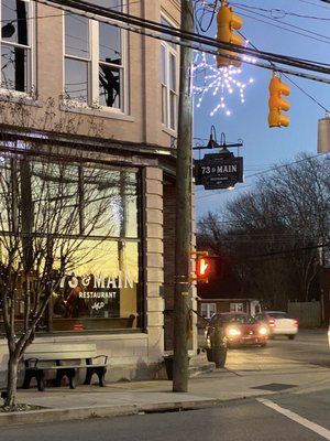 73 & MAIN - Updated January 2025 - 160 Photos & 212 Reviews - 1467 N ...