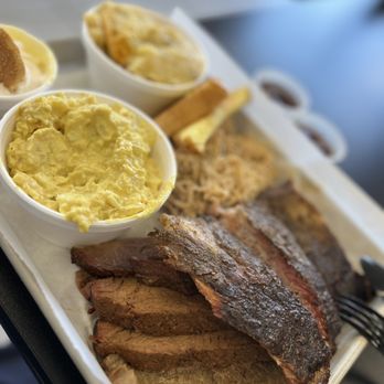 RUSTIC PIG BBQ - Updated December 2025 - 70 Photos & 95 Reviews - 301 N ...