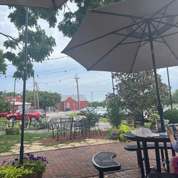 BIKE STOP CAFE - Updated July 2024 - 307 Photos & 255 Reviews - 701 S ...