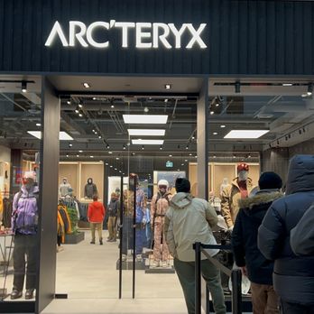 MAPLEVIEW SHOPPING CENTRE - Updated January 2026 - 50 Photos & 30 ...