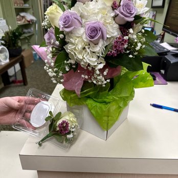 IMLAY FLORIST - Updated January 2025 - 15 Photos - 54 N 5th St ...