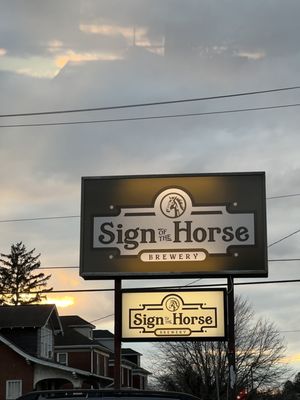 SIGN OF THE HORSE BREWERY - Updated December 2025 - 32 Photos & 22 ...