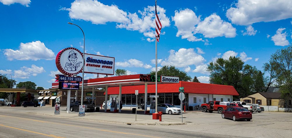 SIMONSON STATION STORE - Updated April 2024 - 45 12th St E, Grafton ...