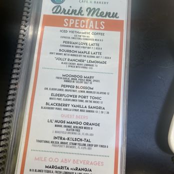 MOONDOG CAFE & BAKERY - Updated May 2025 - 1834 Photos & 1303 Reviews ...