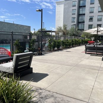 HAMPTON INN LONG BEACH AIRPORT - Updated December 2025 - 205 Photos ...