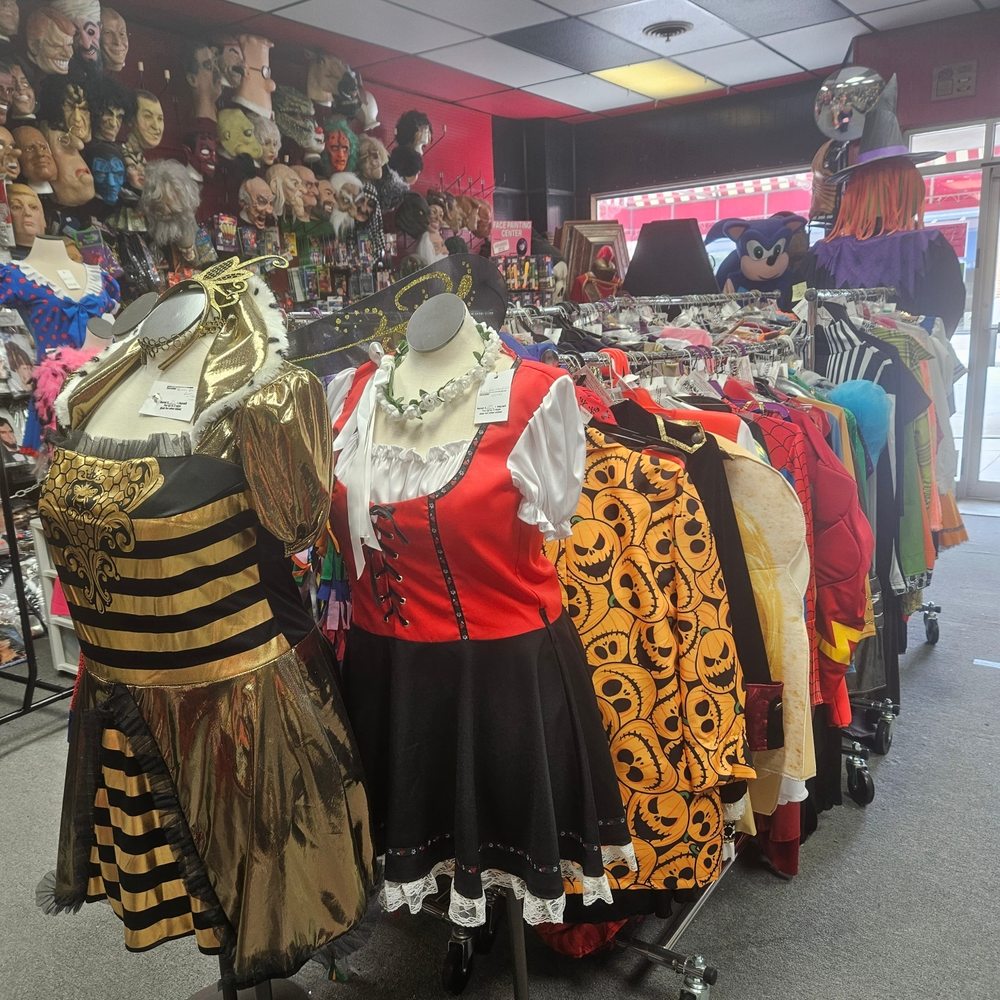 GRAND BALL COSTUMES - 609 6th St, Charleston, Illinois - Costumes ...