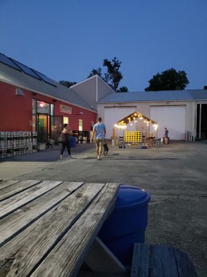 APOCALYPSE BREW WORKS - 119 Photos & 96 Reviews - 1612 Mellwood ...