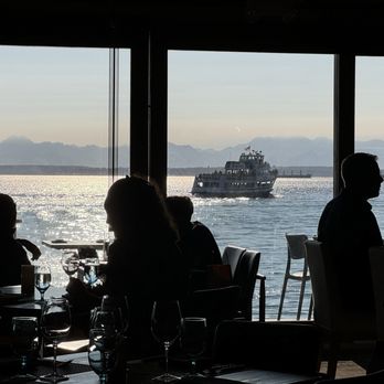 SIX SEVEN RESTAURANT - Updated December 2024 - 2141 Photos & 1328 ...