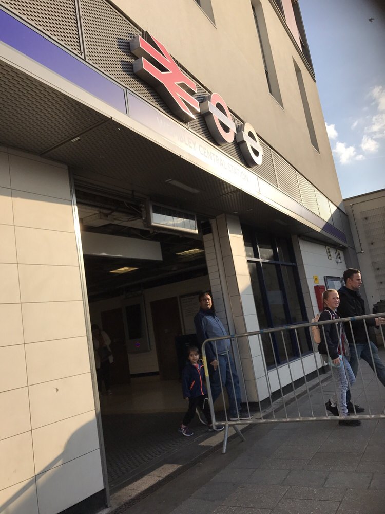 WEMBLEY CENTRAL STATION - High Road, Wembley, London, United Kingdom ...