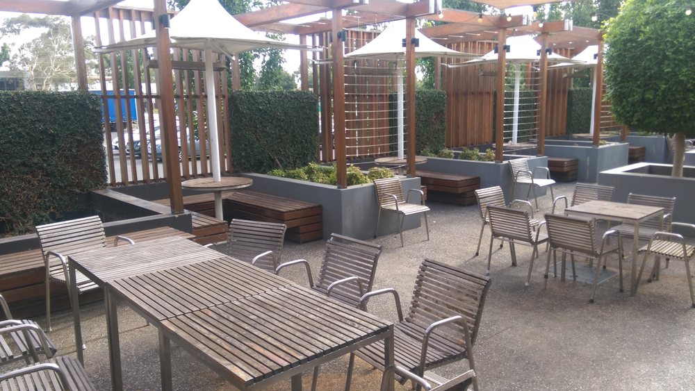 KEYSBOROUGH HOTEL - Updated January 2025 - 10 Photos - 426 Corrigan Rd ...