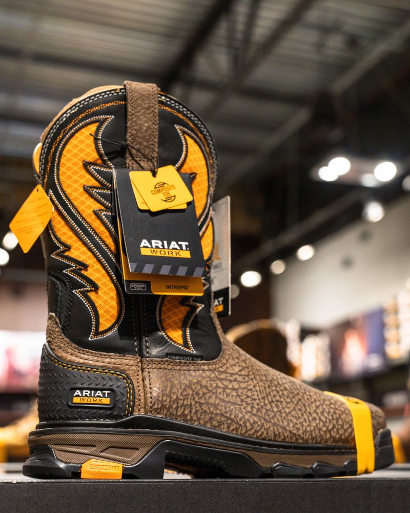 ARIAT WORK SHOP - Updated January 2025 - 15 Photos - 5701 Outlets At ...